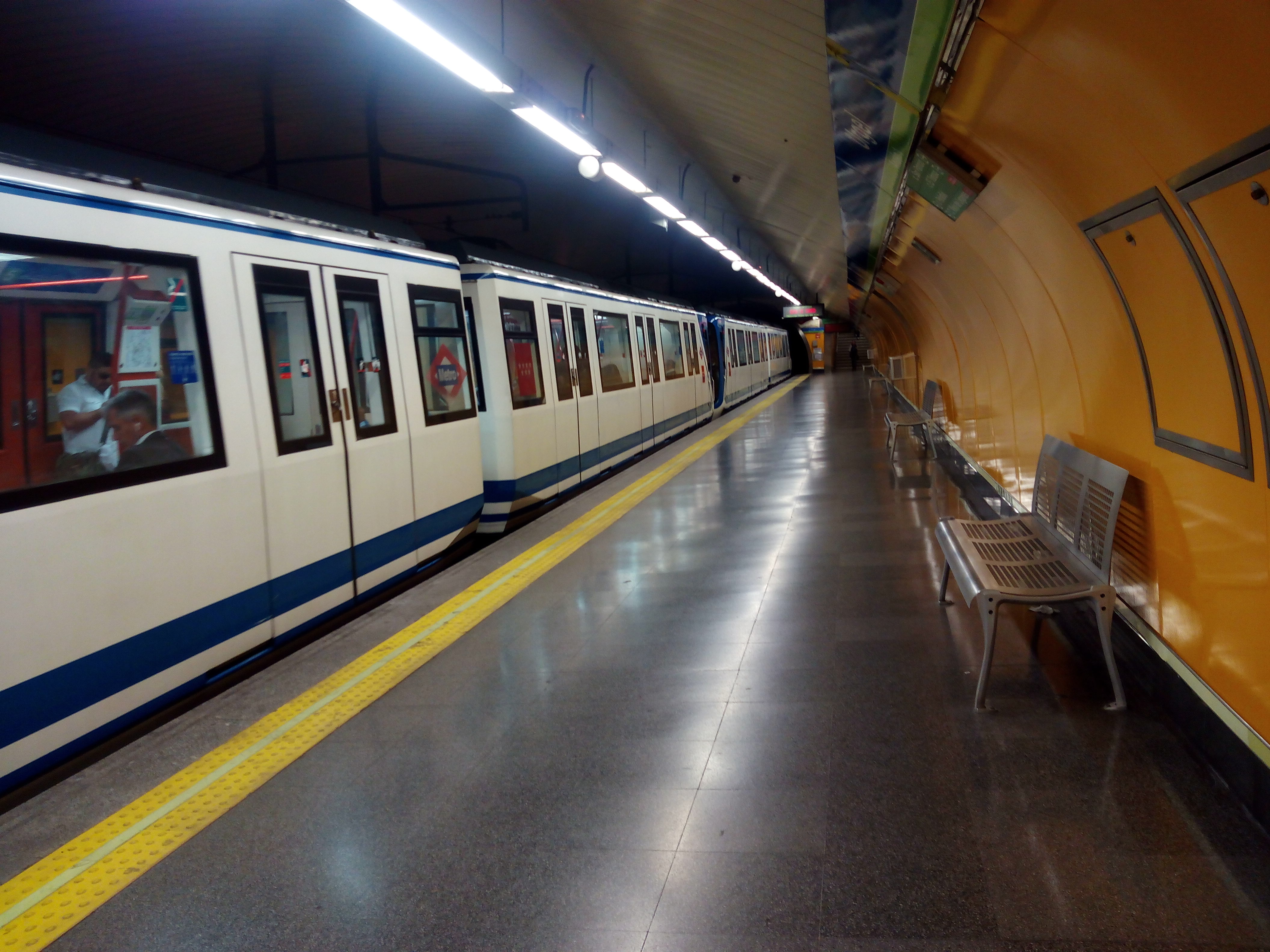 Infraestructuras de transportes: Metro de Madrid - Interiorismos Rasacha